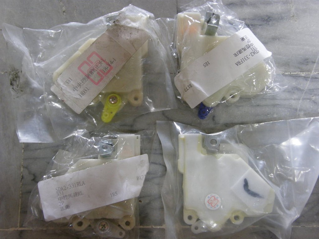 OEM NISSAN 新尖兵 331 新好男人 B14 341 CE HV MARCH K11 931 中控馬達 中控鎖 | 蝦皮購物