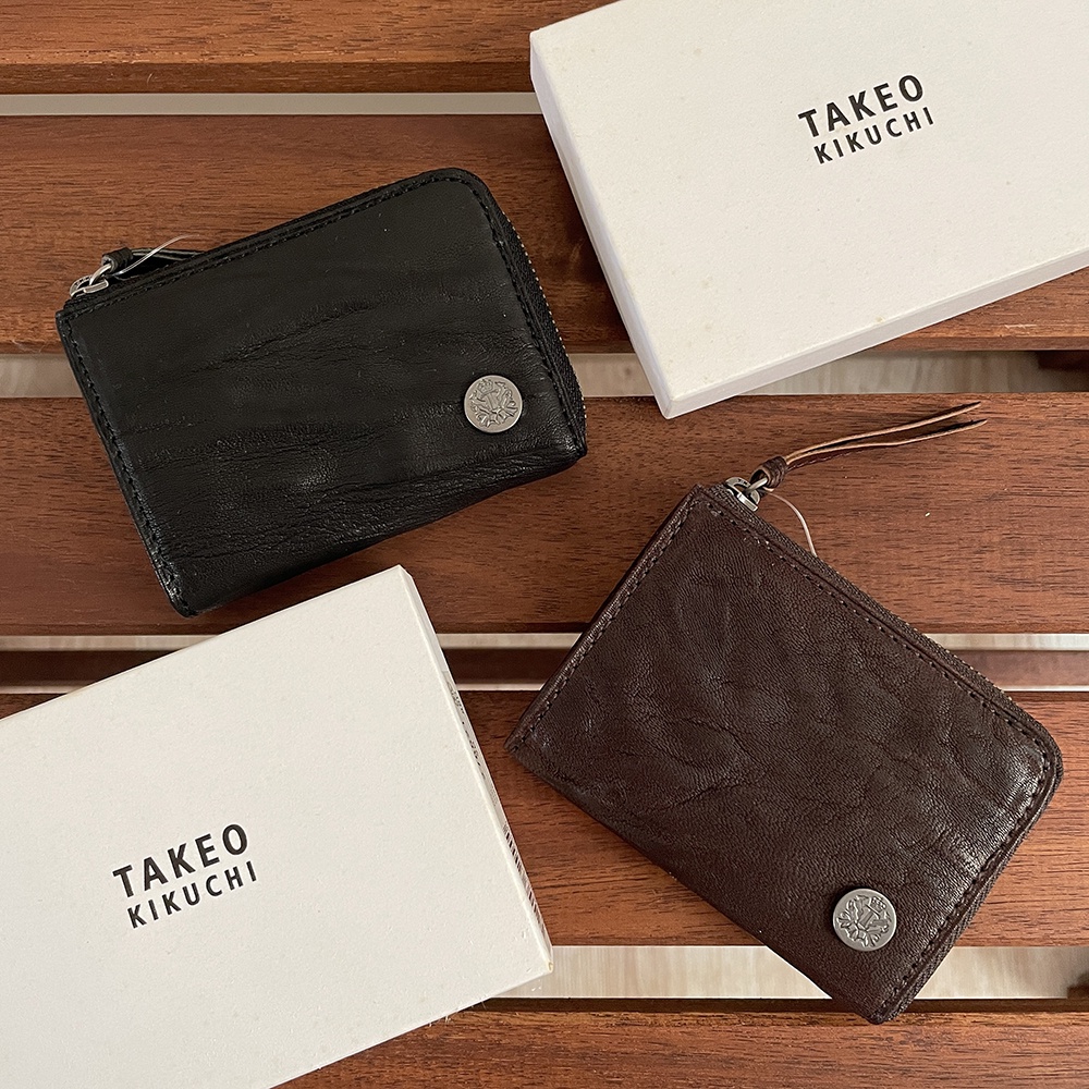 日本紳士美品！TAKEO KIKUCHI 菊池武夫 家徽LOGO 風動枯節真皮 3卡 拉鍊 零錢包．小錢包 | 蝦皮購物