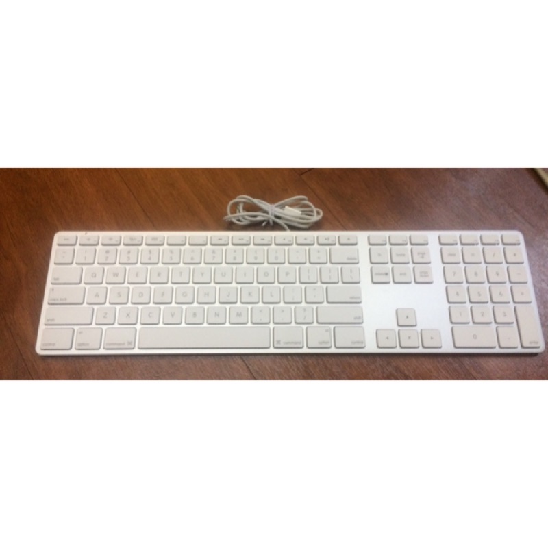 APPLE蘋果有線鍵盤G6(英文版） | 蝦皮購物