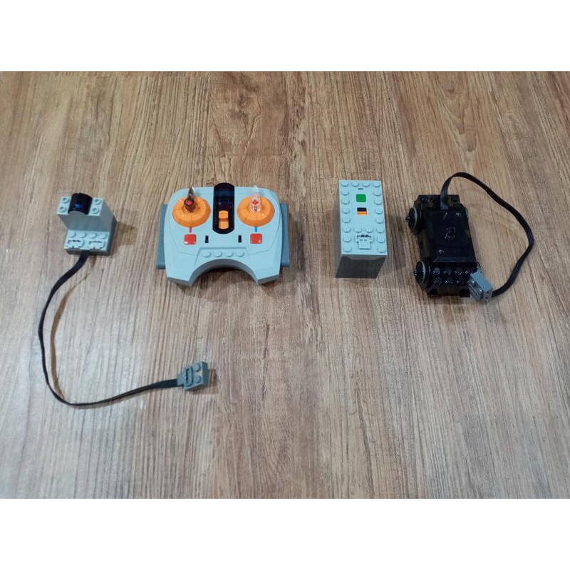 LEGO 樂高二手正版火車零件 火車動力套組 88002 88000 8884 8879 | 蝦皮購物