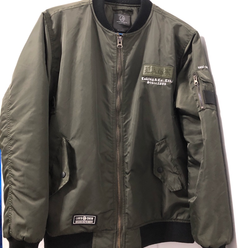 Laking花襯衫 被評為最佳09/2024-BeeCost