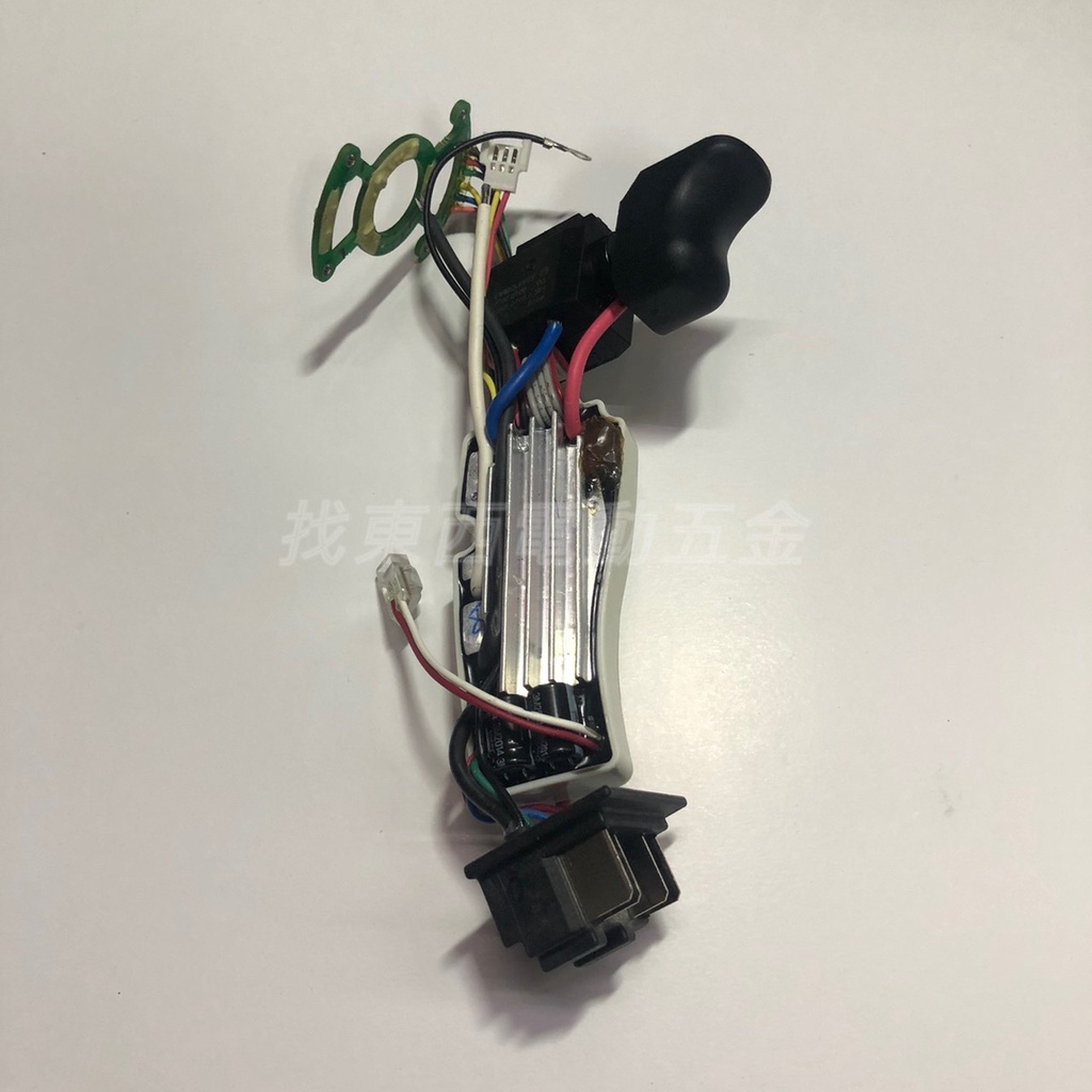 美國 Milwaukee 米沃奇 外匯零件M18 2804-20 FPD2 開關/PC板 #208285003 | 蝦皮購物