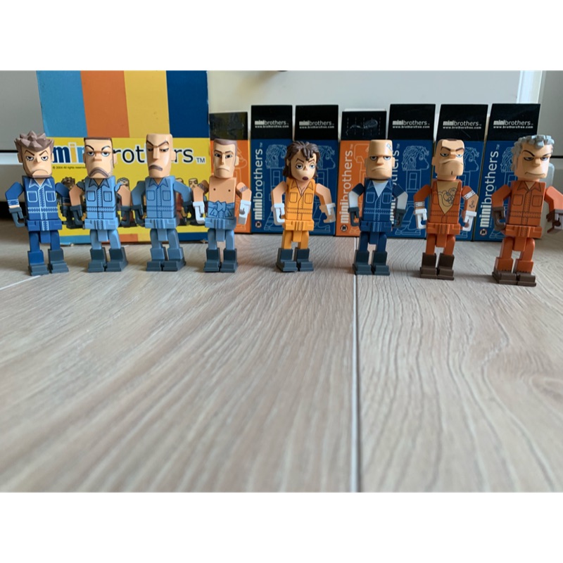 [僅只一套_絕版]mini brothers 鐵人兄弟 潮牌 公仔 非 Kubrick 轉蛋 扭蛋 bearbrick | 蝦皮購物