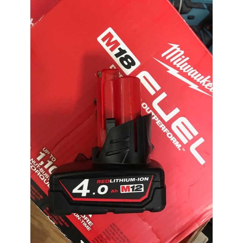 {專營工具}米沃奇 全新 LG 電芯 M12 B4 12V 4.0 鋰電池 另售米沃奇充電器器 | 蝦皮購物