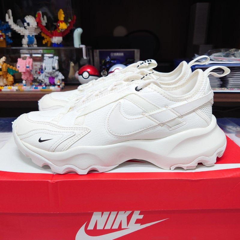 【小八】Nike TC 7900 W Marathon 米白 DD9682-100 | 蝦皮購物