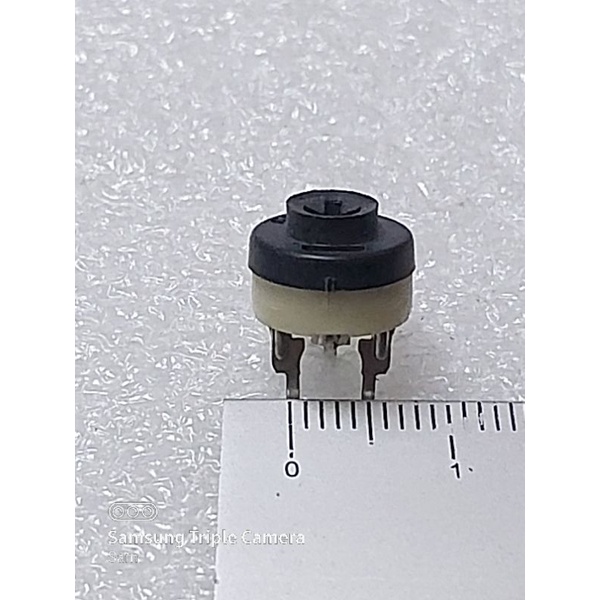 VR 可變電阻 20K (203) 半可調 電位器 *訂單金額未滿50元(不含運費)將不予出貨，請留意訂單金額* | 蝦皮購物