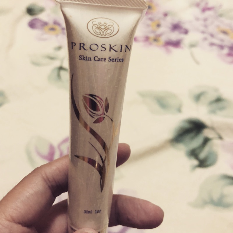 PSK Q10嫩白去角質凝膠 | 蝦皮購物