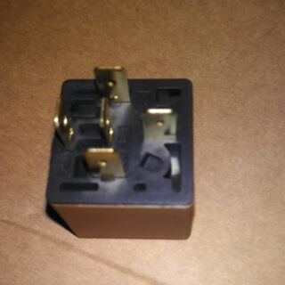 8970634411 一路發 小燈繼電器 發電機用 8970609260 8970609261 | 蝦皮購物