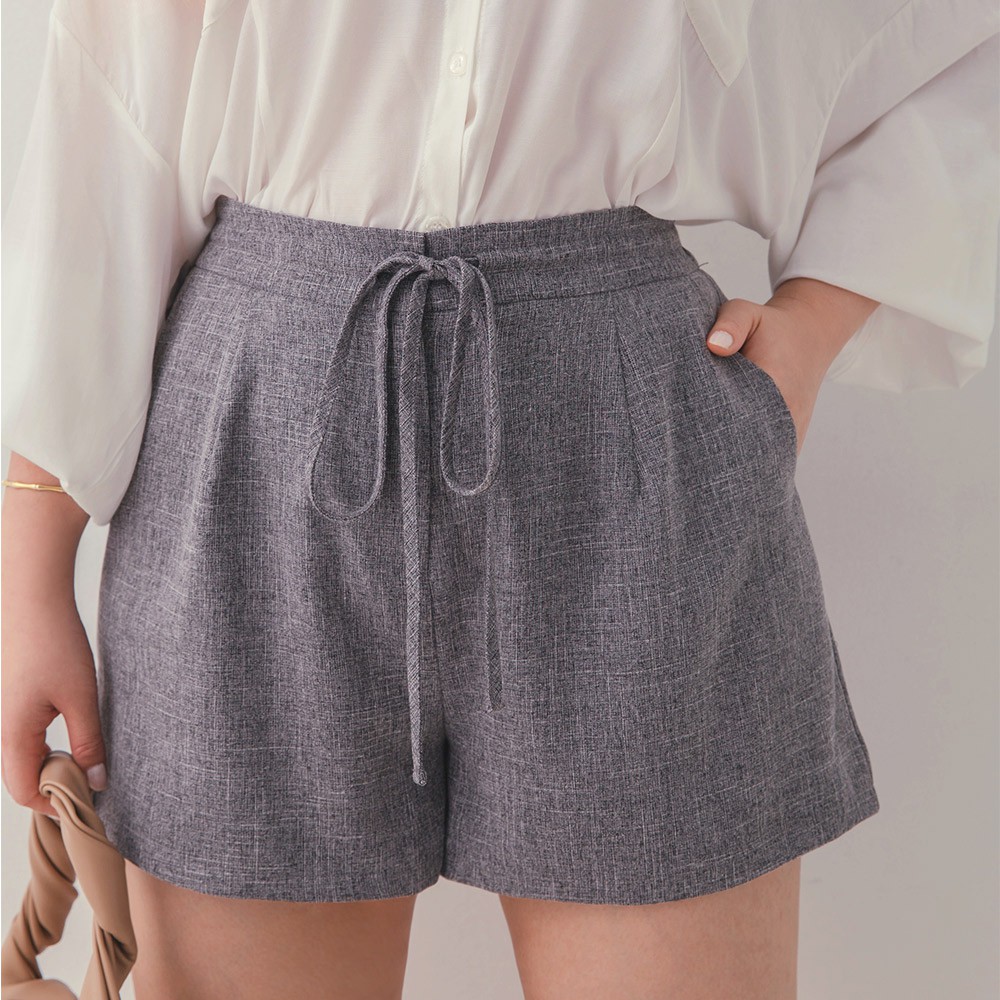 AIR SPACE LADY 中大尺碼 涼感CEO顯瘦綁帶西裝短褲 黑 藍 杏 女裝 現貨大尺碼 - Goodfind找推薦、比價格