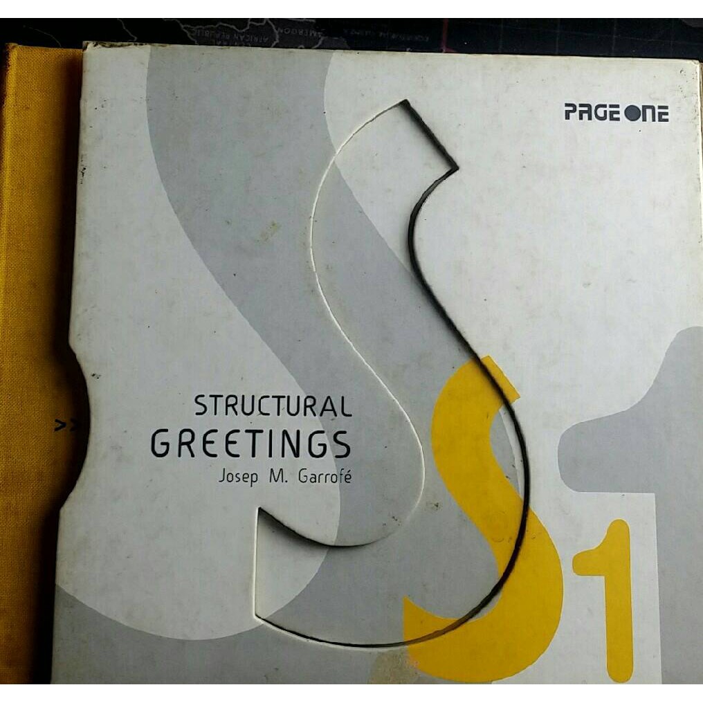 STRUCTURAL GREETINGS 是一本關於卡片設計的書，著重介紹各類賀介紹各類賀卡而這些賀卡均以非常特別的結 | 蝦皮購物