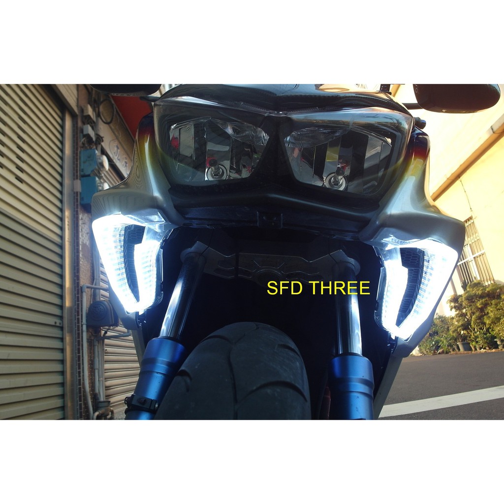 『小星精品』最新款 AJ FORCE 方向燈 立體式設計 日行燈 前方向燈組 LED 序列式方向燈 定位燈 改裝 直上 | 蝦皮購物