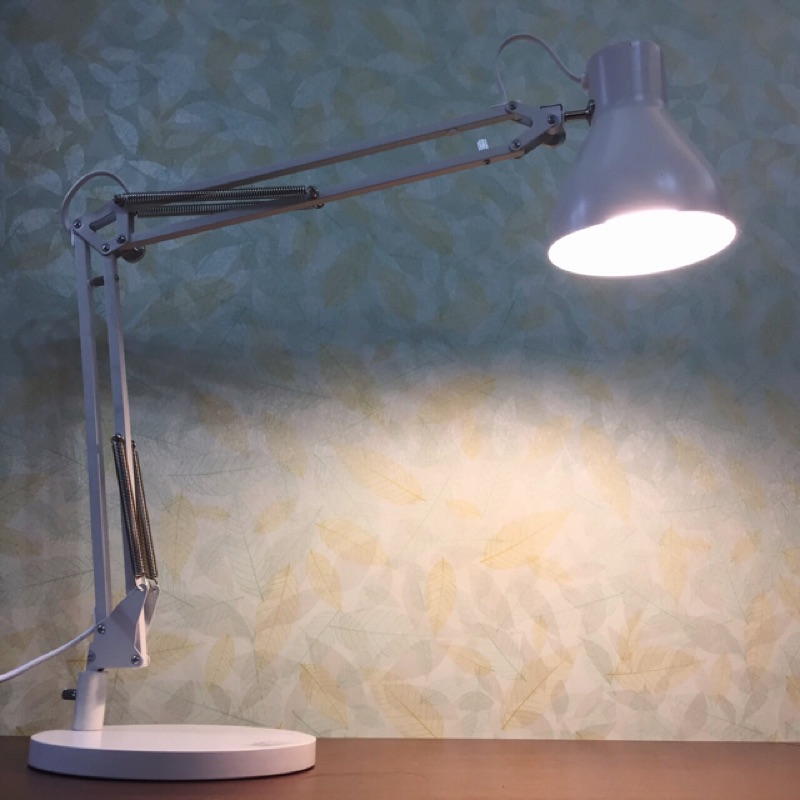 無印良品 MUJI LED調整式金屬桌燈 附燈泡 | 蝦皮購物
