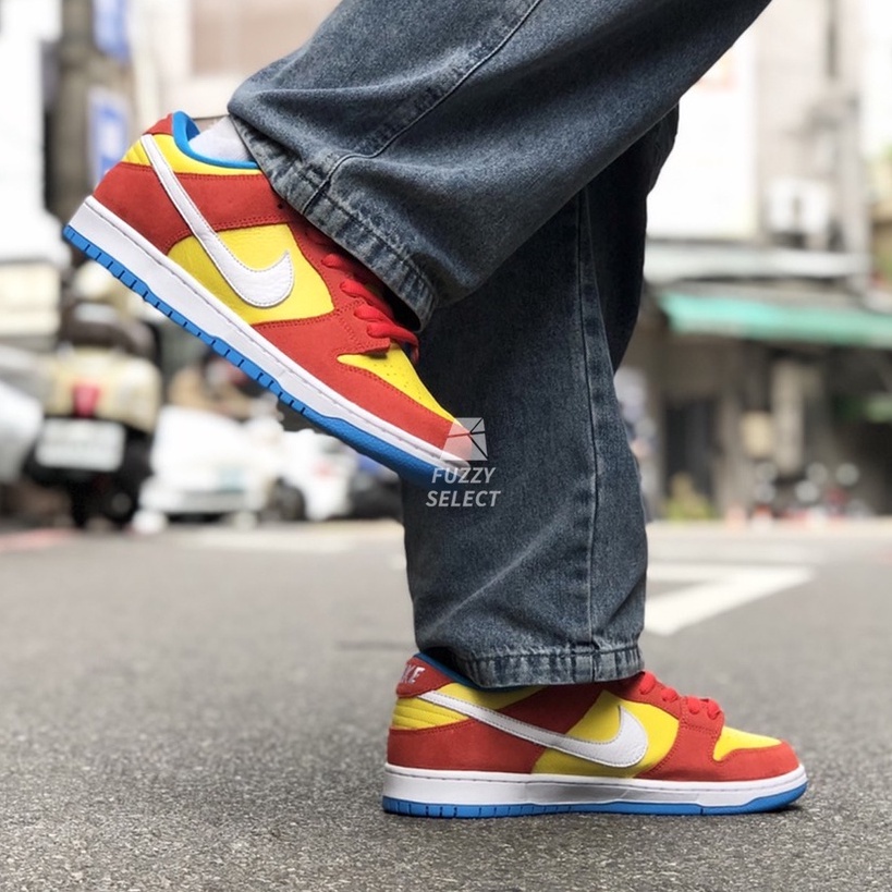 【逢甲 FUZZY】NIKE SB DUNK LOW BART SIMPSON 辛普森 黃紅藍 麂皮BQ6817-602 | 蝦皮購物