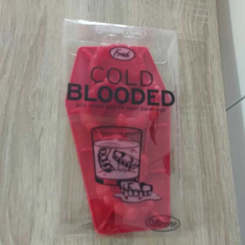 Fred cold blooded 5格吸血鬼牙齒製冰模 全新 製作冰塊 | 蝦皮購物