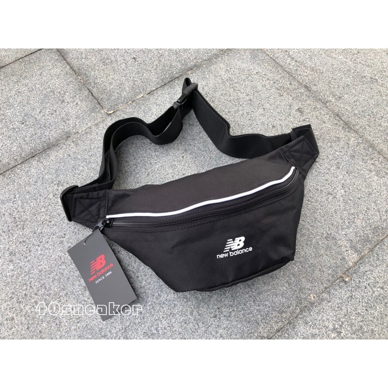 40sneaker®️New Balance Classic NB 腰包 小包 黑色 側背包 bum bag 白邊 | 蝦皮購物