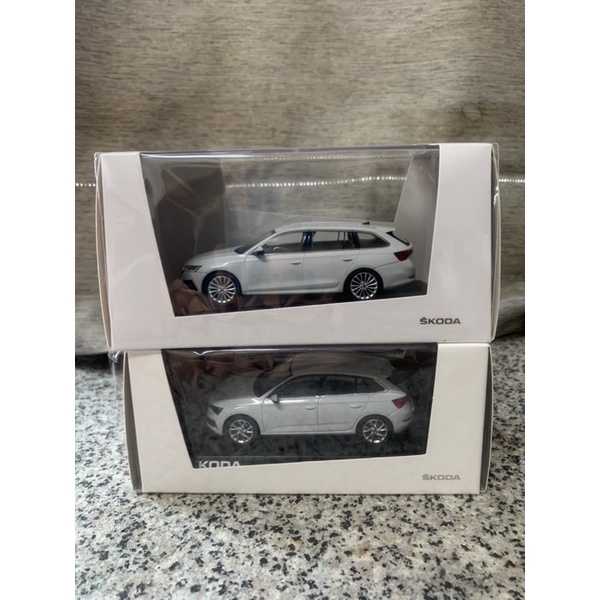 skoda 原廠全新模型車Octavia Combi A8/Scala 1:43 Moon white | 蝦皮購物
