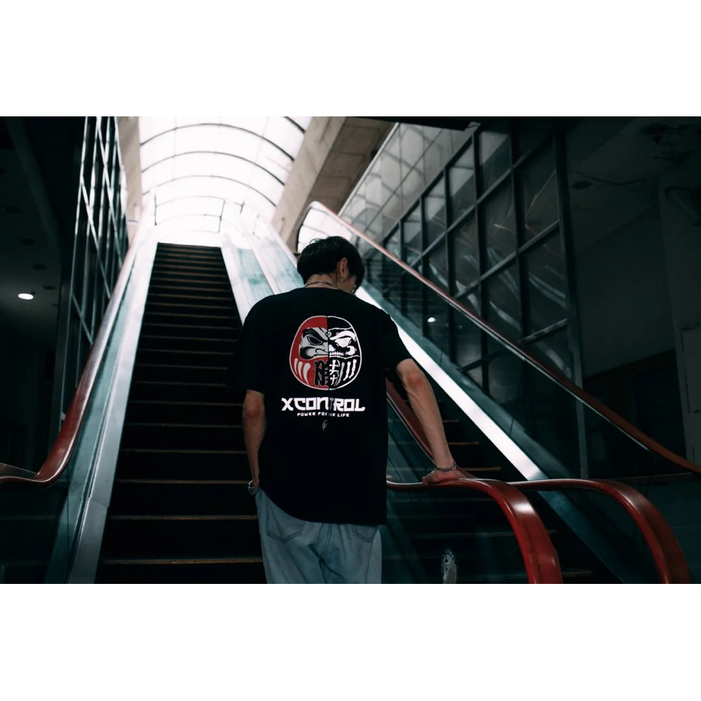 XCTRL半剖不倒翁短T-黑的價格推薦 - 2025年6月 | 比價比個夠BigGo